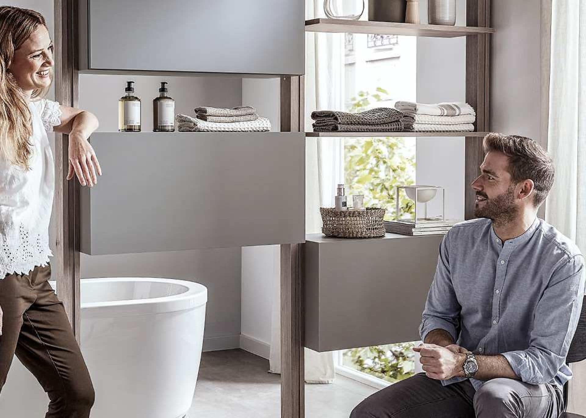 RAUVISIO brilliant acrylic laminate / SR | REHAU