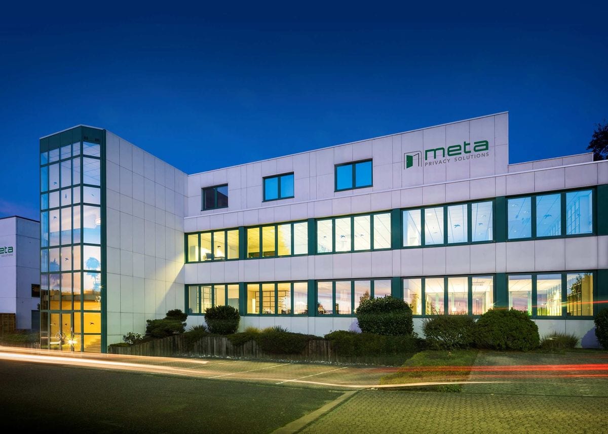 Interview with meta Trennwandanlagen GmbH & Co. KG | REHAU